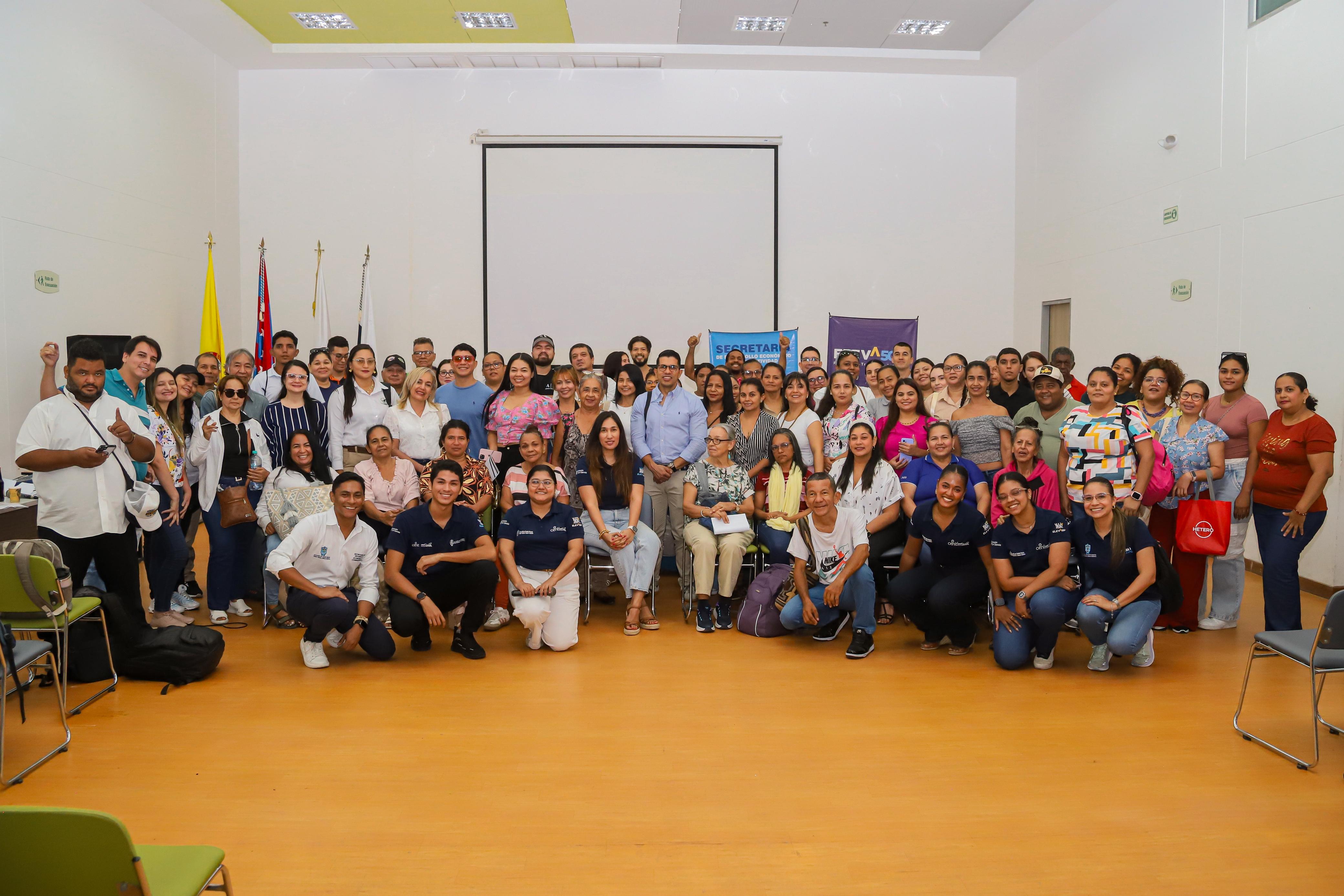 Distrito capacitó a más de 100 emprendedores en pensamiento innovador y ...