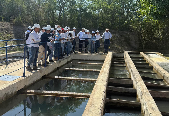 Universitarios conocieron los procesos de tratamiento de agua en ...